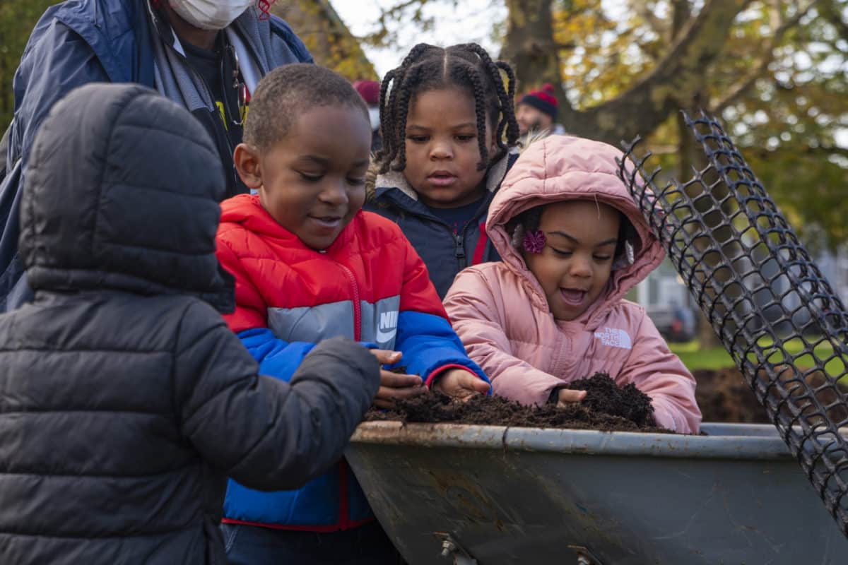 People for Trees: Planting One Tree at a Time to Make a Big Impact ...